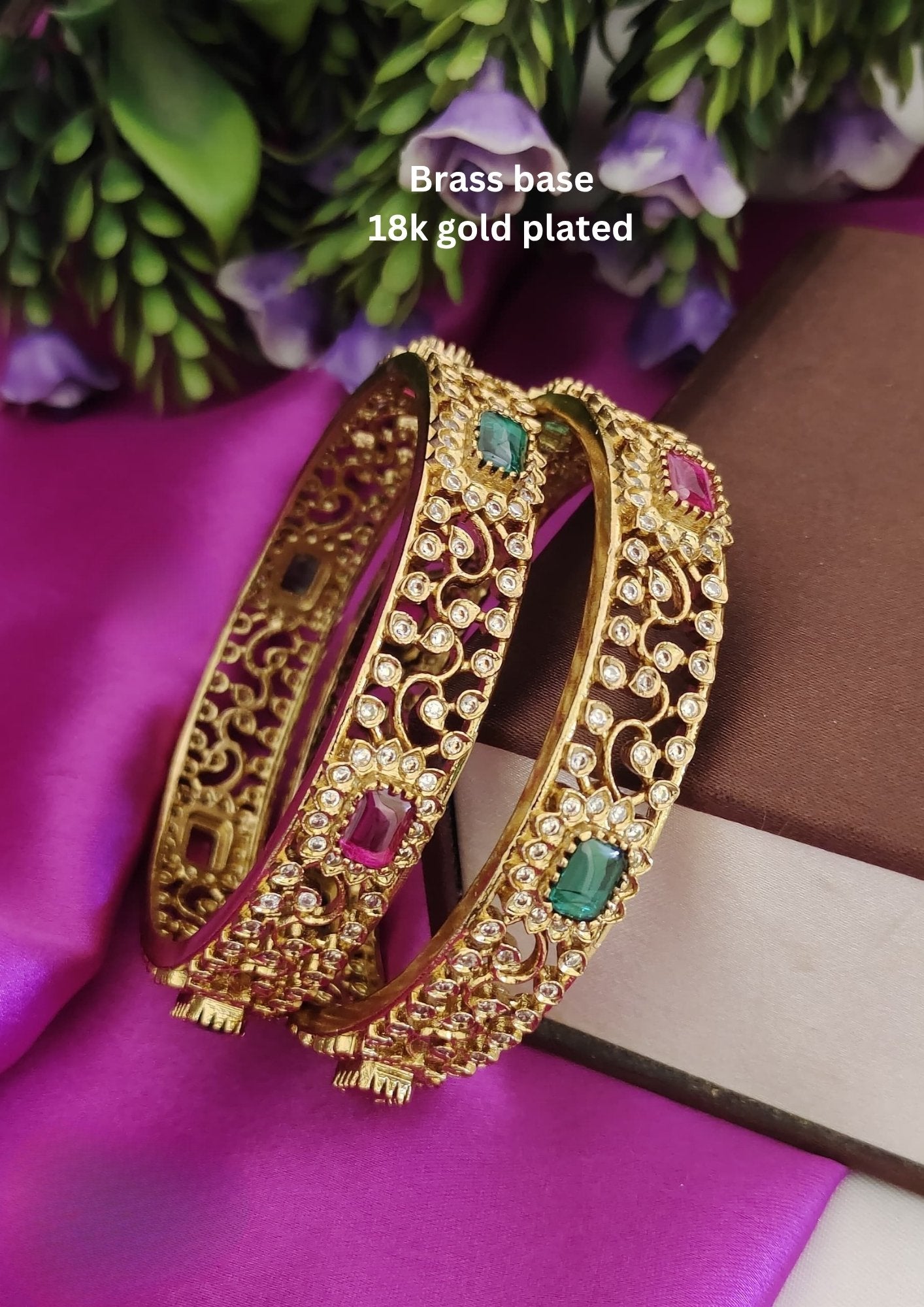 Kundan Bangles (set of 2) s110008 – Zevana